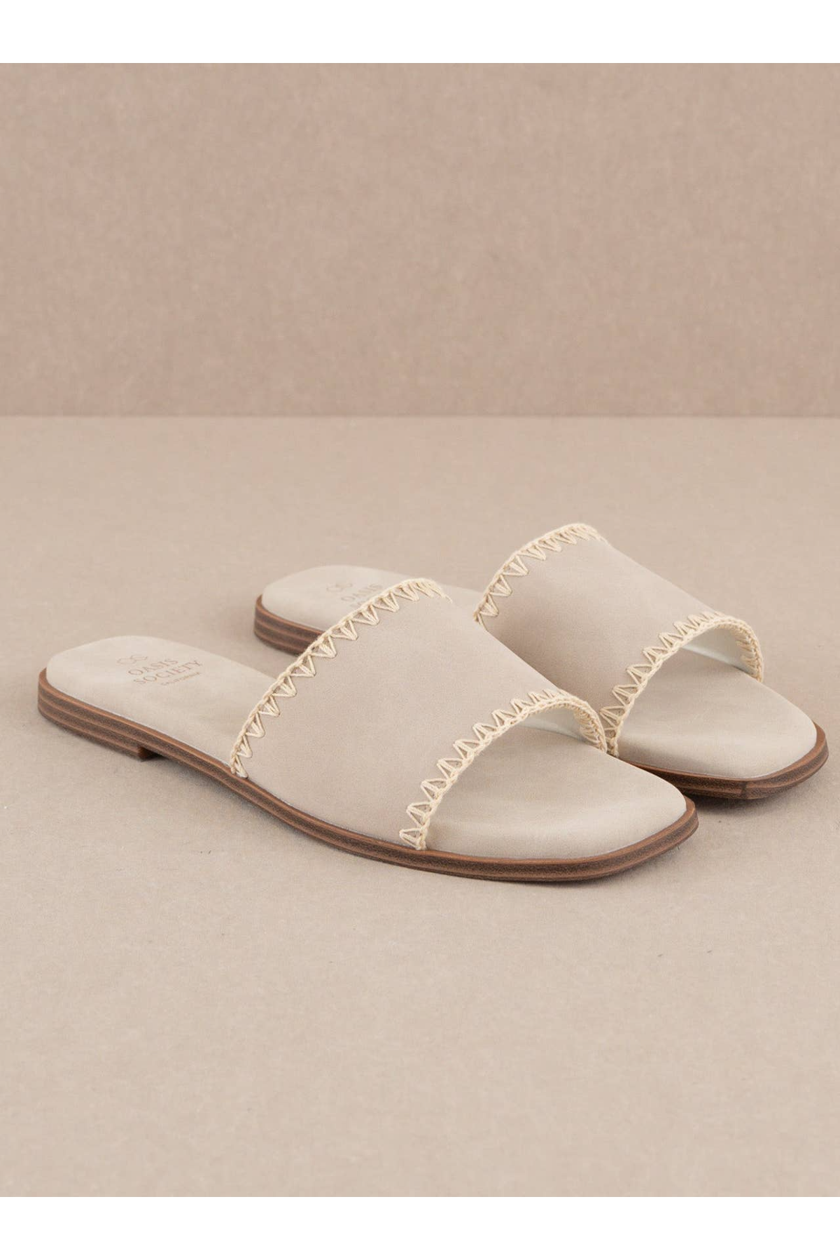 Emmie Border Stitch Sandal | Light Grey – Two Cumberland
